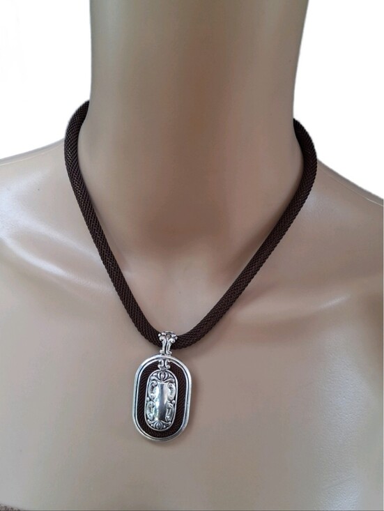 Vintage | Jewelry | Vintage Silvertone Baroque Oval Pendant Necklace ...